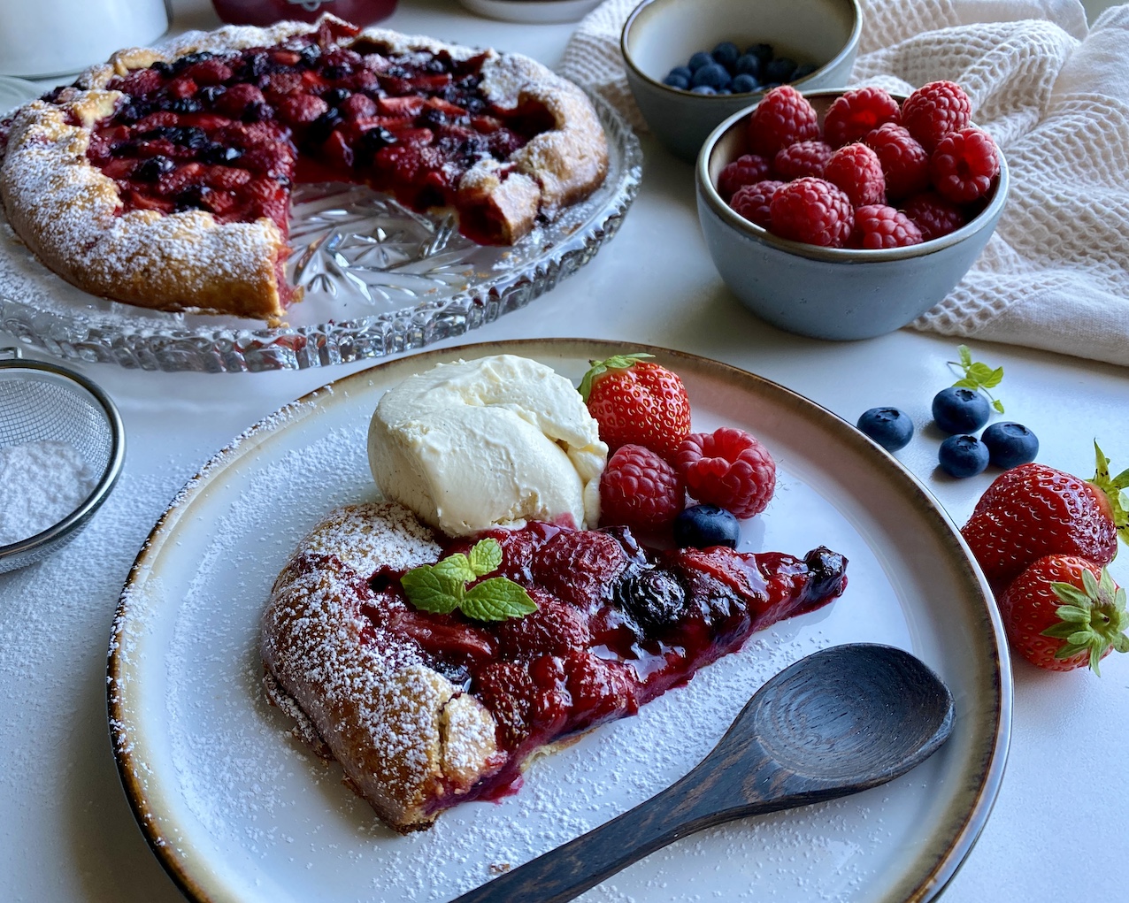 Galette med 3 sorter bær – Henriettes matblogg