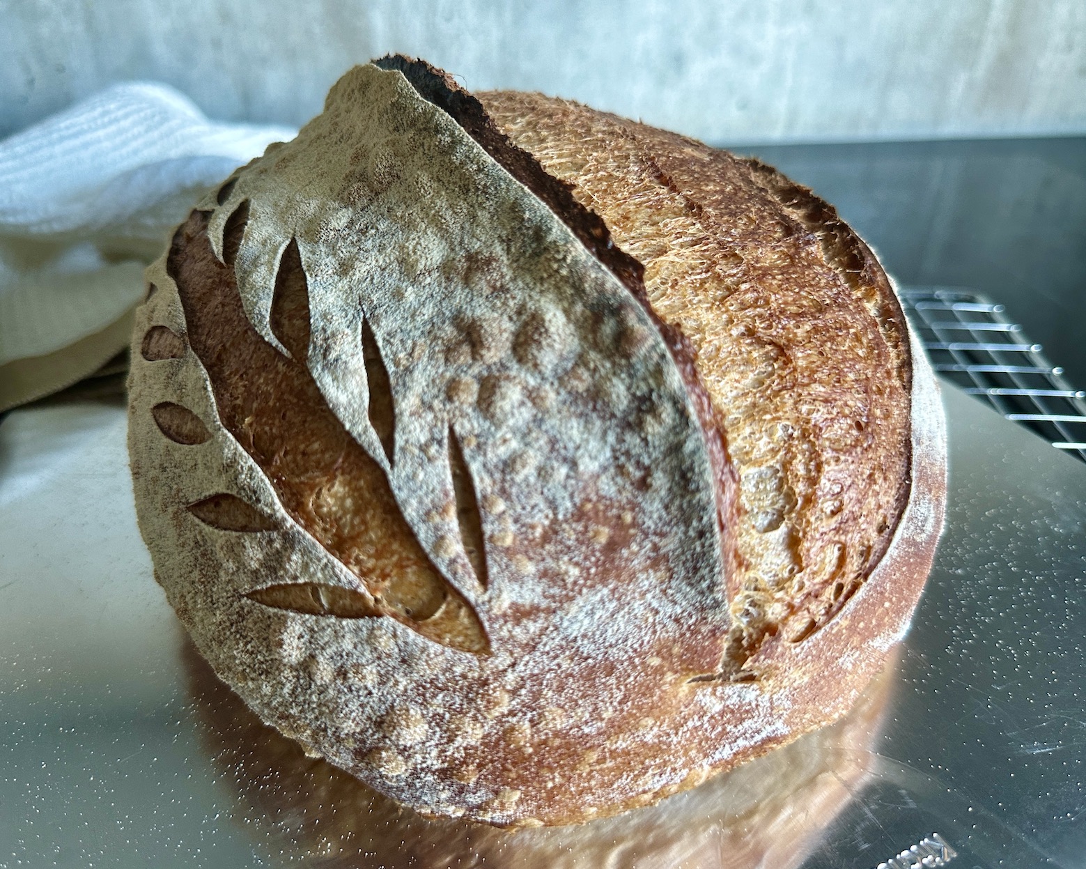 Surdeigsbrød med emmer og hvete – Henriettes matblogg