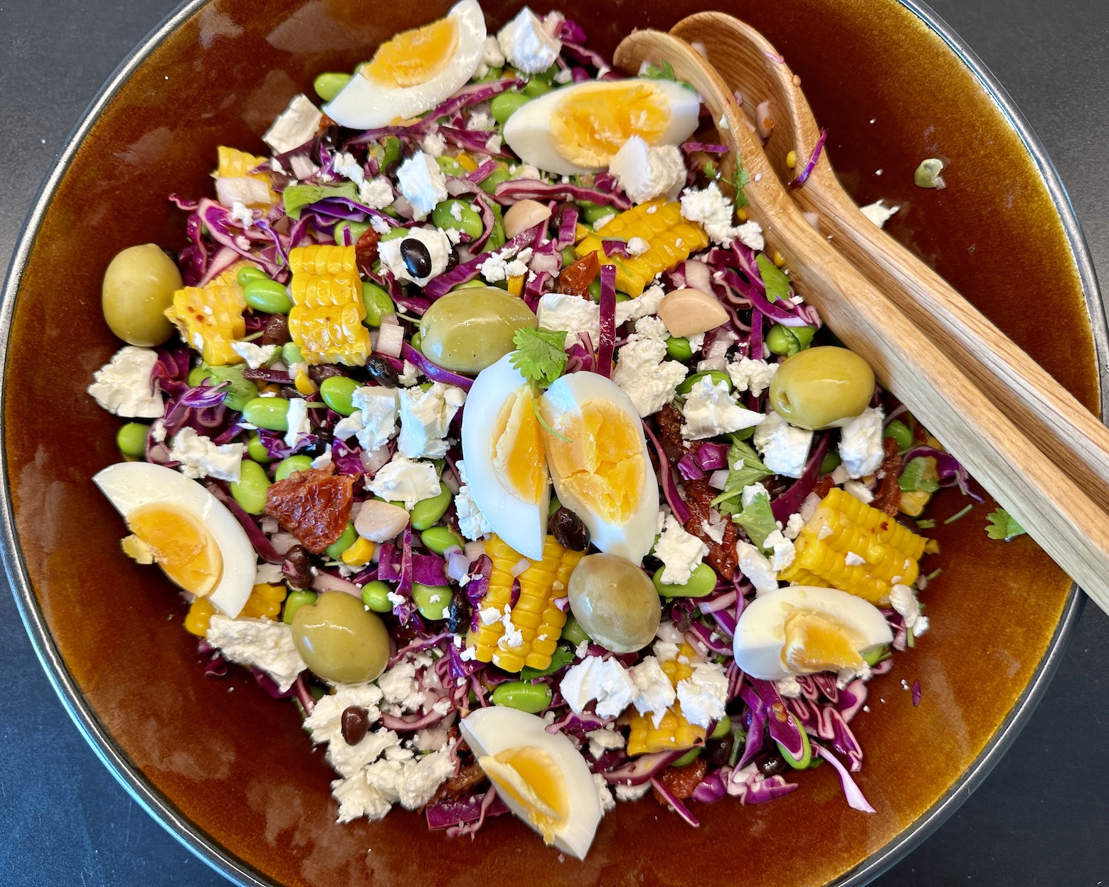 Sommersalat med smørstekt maiskolbe – Henriettes matblogg